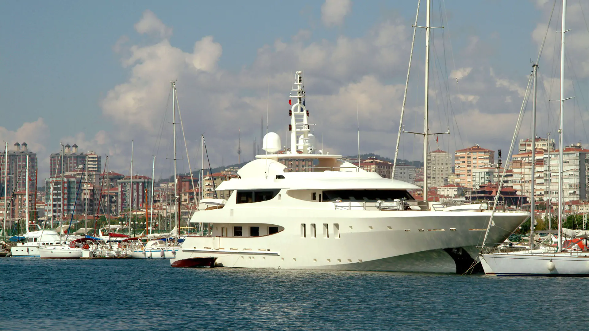 Thetis Mega Yacht 50 mt